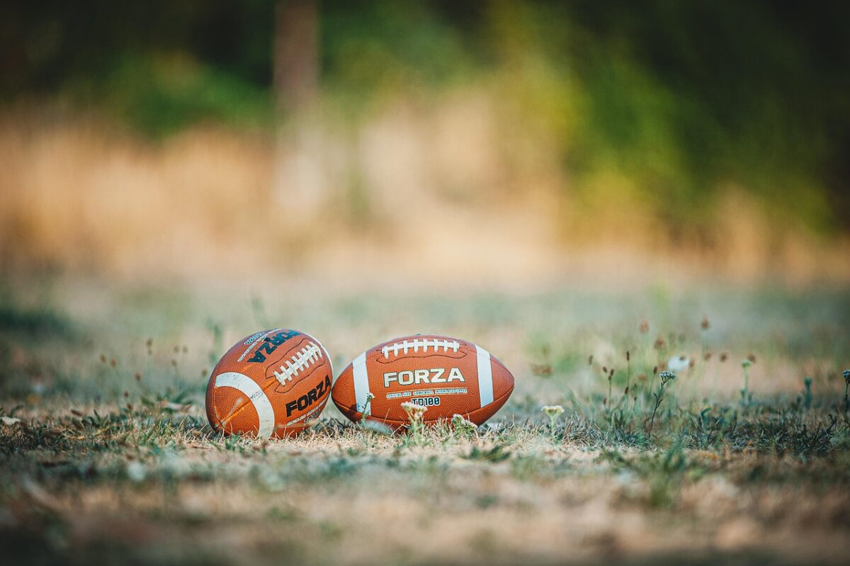 Super Bowl Snacks: Best and Worst for Your Teeth | AER Dental Studio